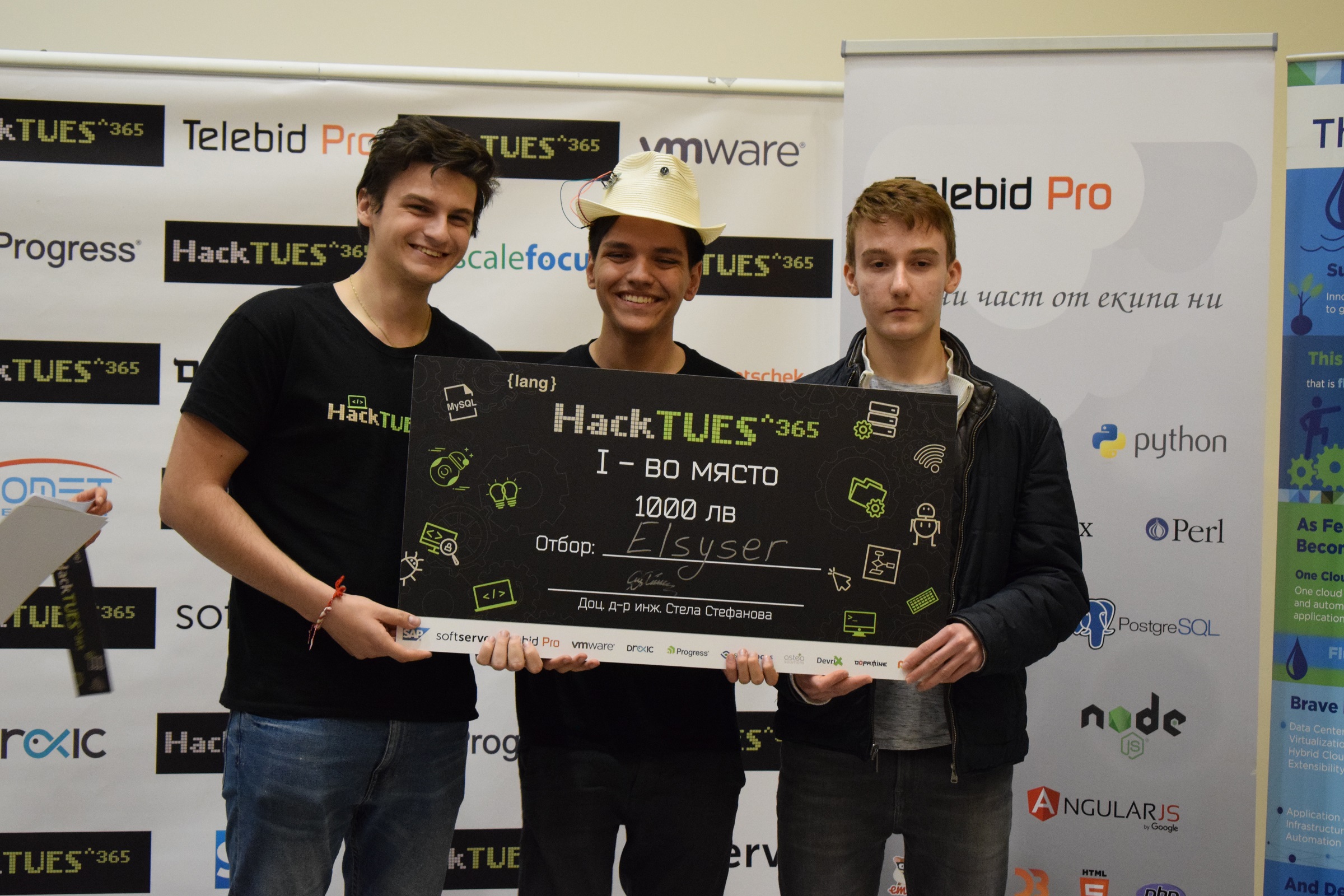 Устройство-асистент с изкуствен интелект в помощ на незрящите хора ...